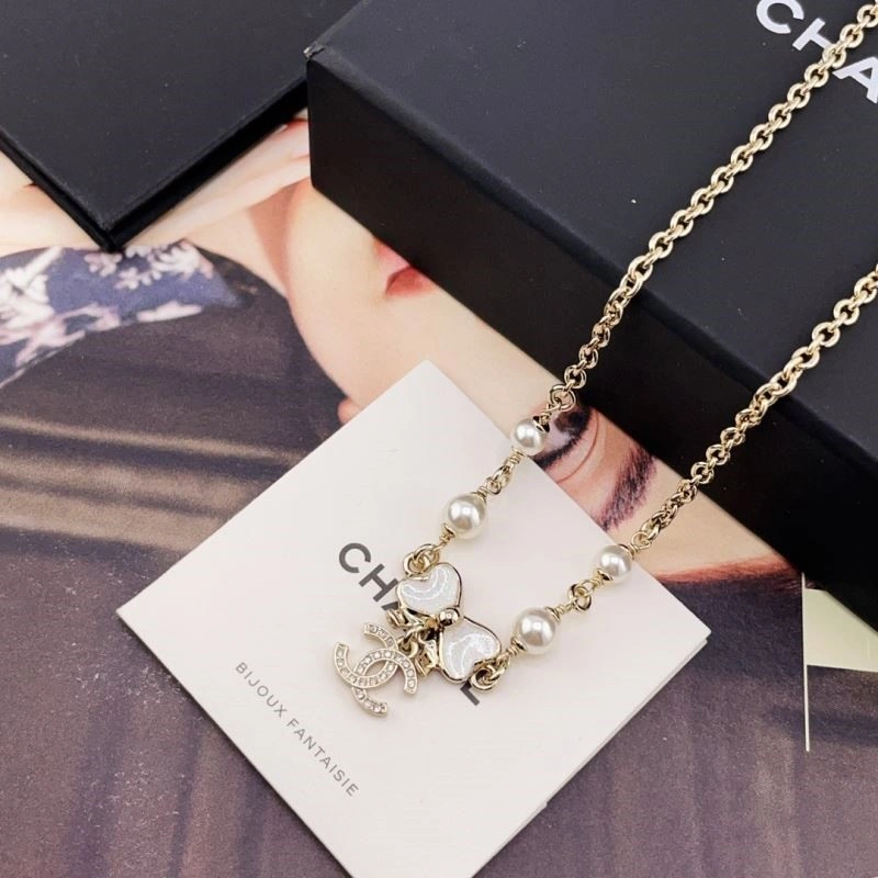 Inexpensive Chanel Necklaces