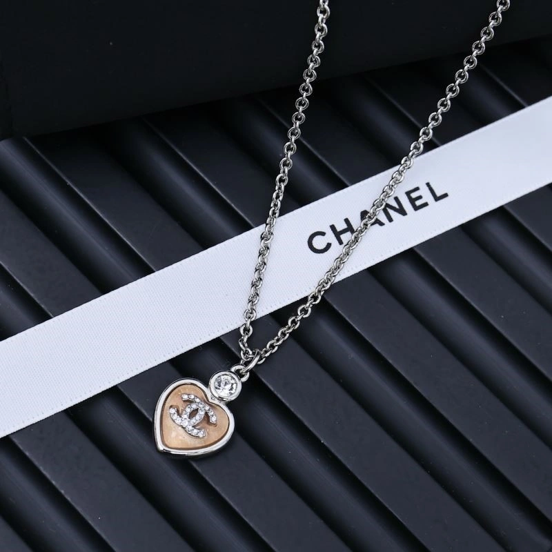 Accurate model Chanel Necklaces