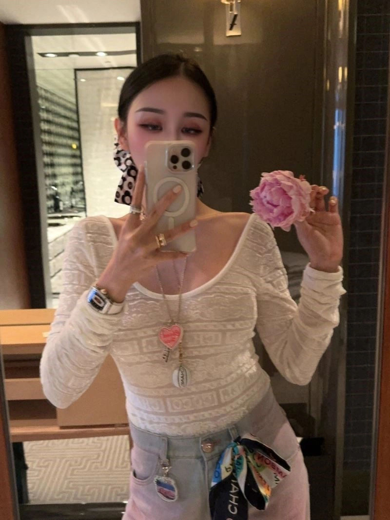 Value-priced Chanel Necklaces