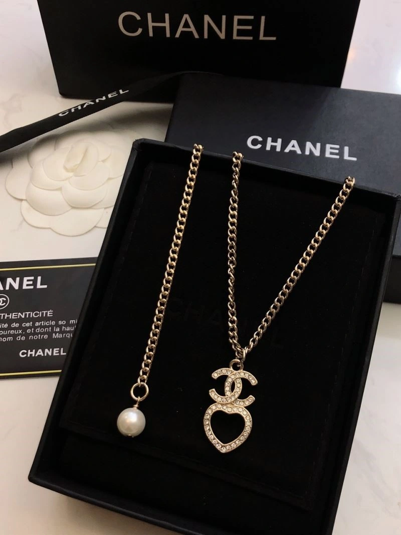 Cut-rate Chanel Necklaces