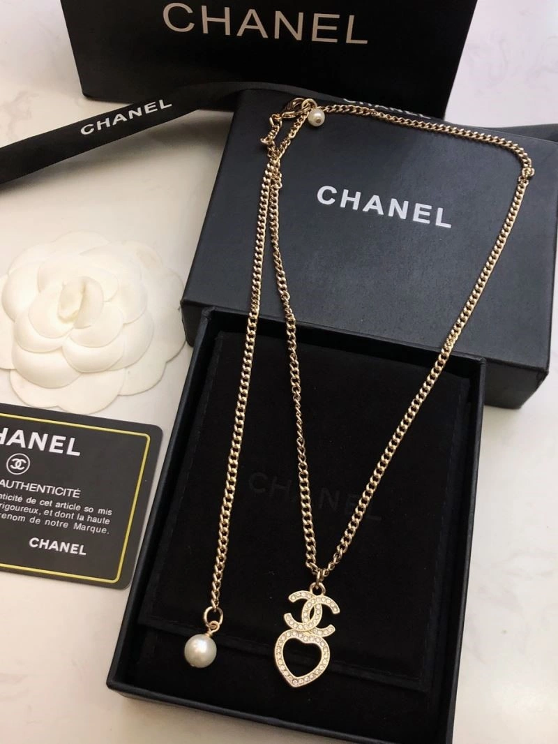 Cut-rate Chanel Necklaces