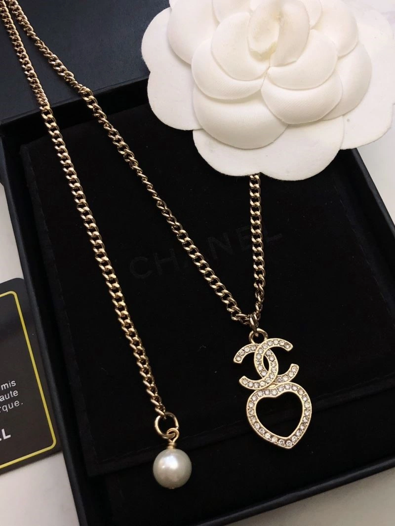 Cut-rate Chanel Necklaces