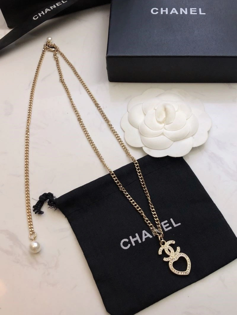 Cut-rate Chanel Necklaces