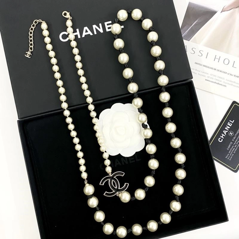 Accurate model Chanel Necklaces