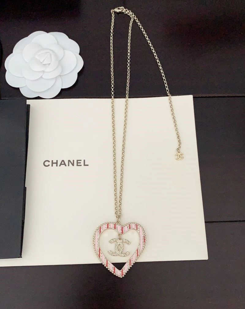 Value-priced Chanel Necklaces