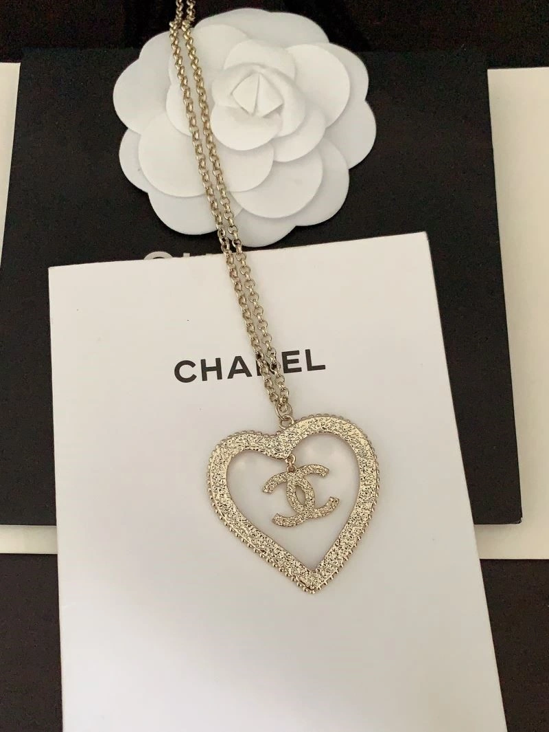 Value-priced Chanel Necklaces