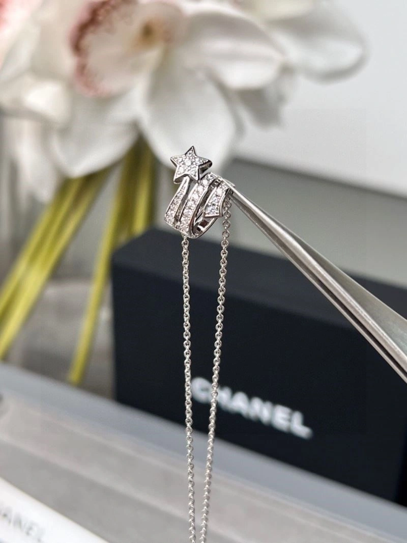 Indistinguishable Chanel Necklaces