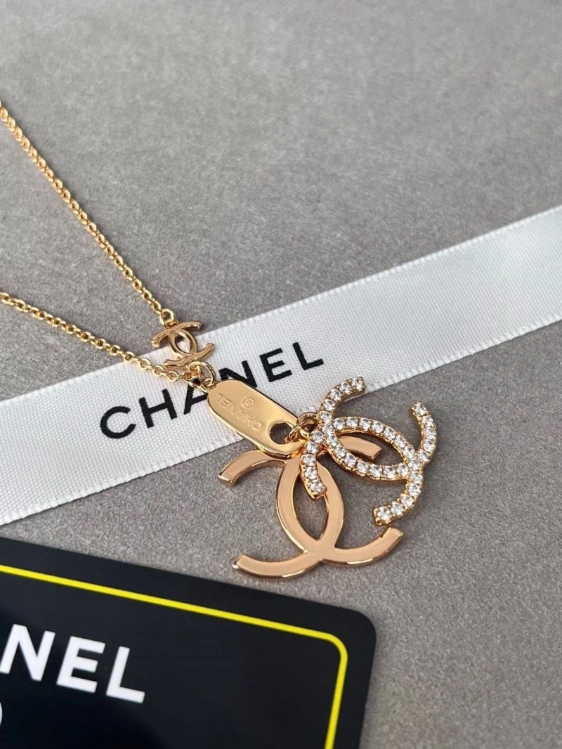 Accurate model Chanel Necklaces