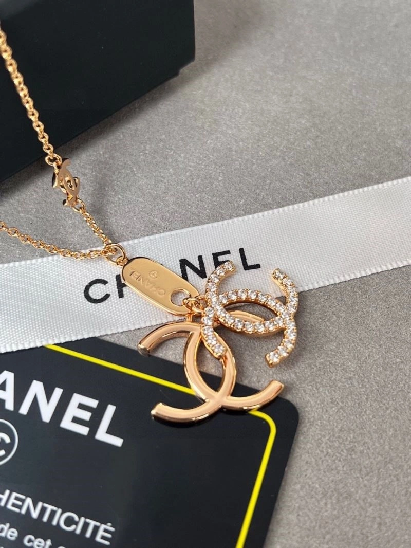 Accurate model Chanel Necklaces