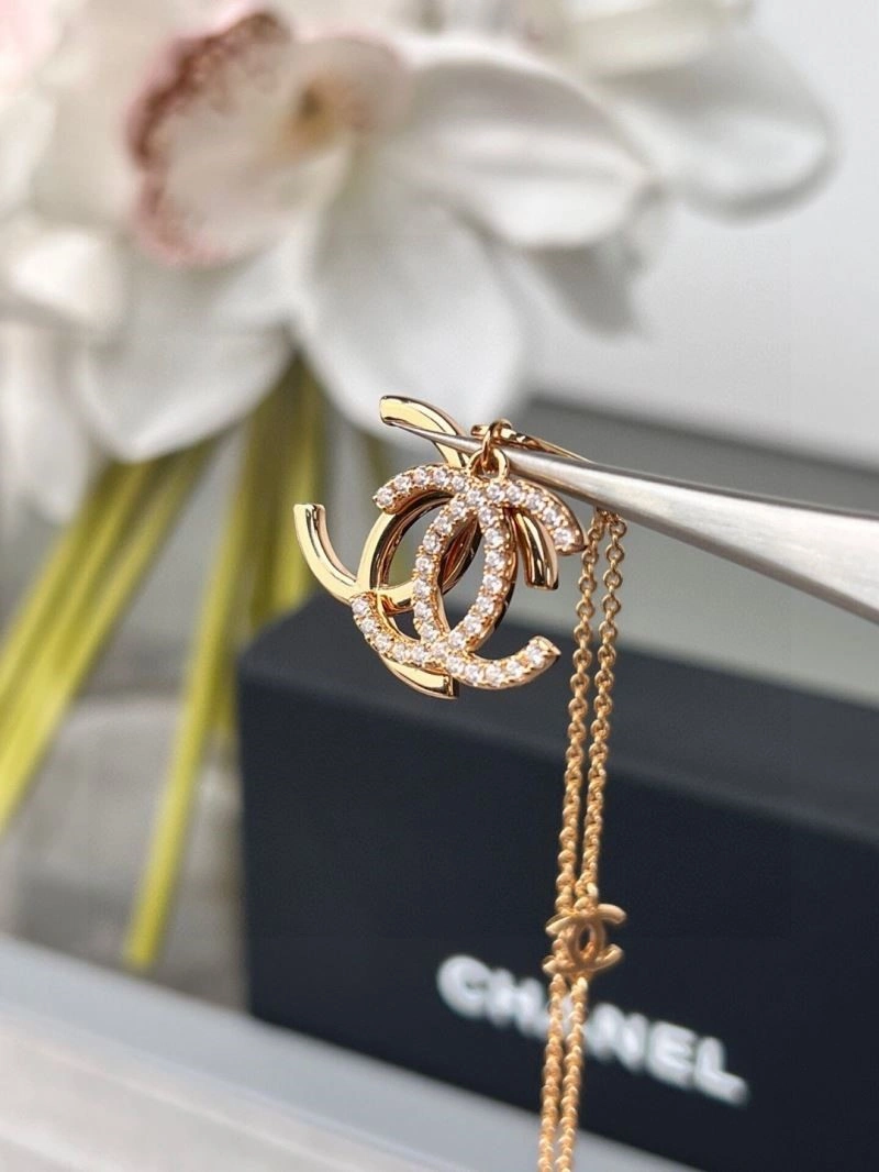 Accurate model Chanel Necklaces