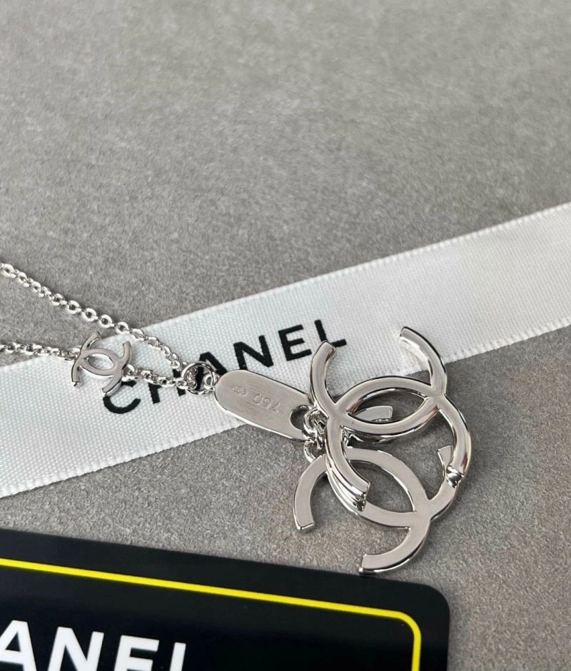 Indistinguishable Chanel Necklaces
