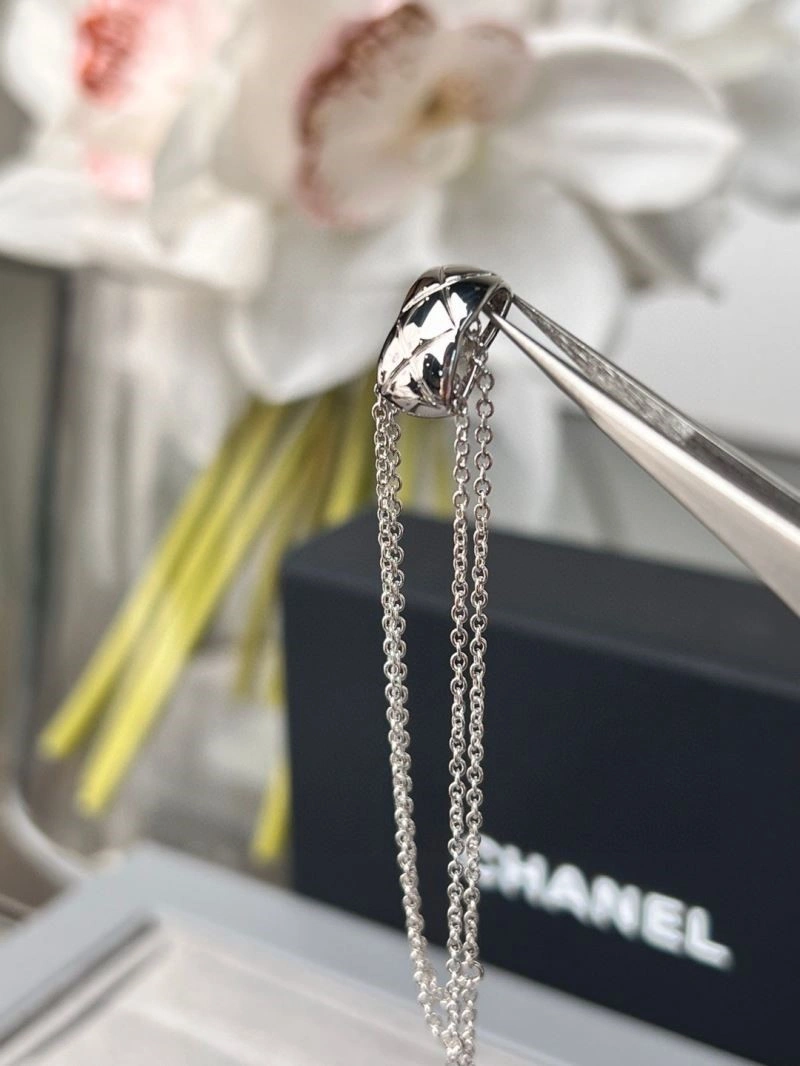 Inexpensive Chanel Necklaces
