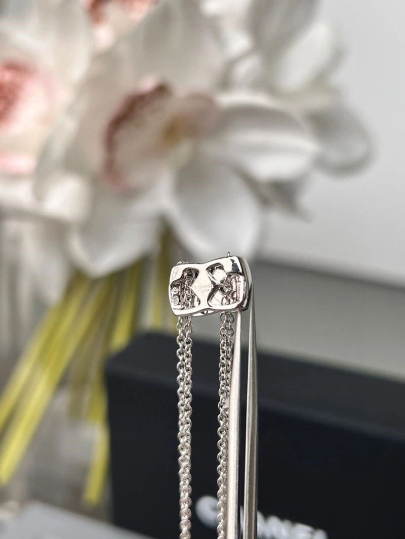 Inexpensive Chanel Necklaces