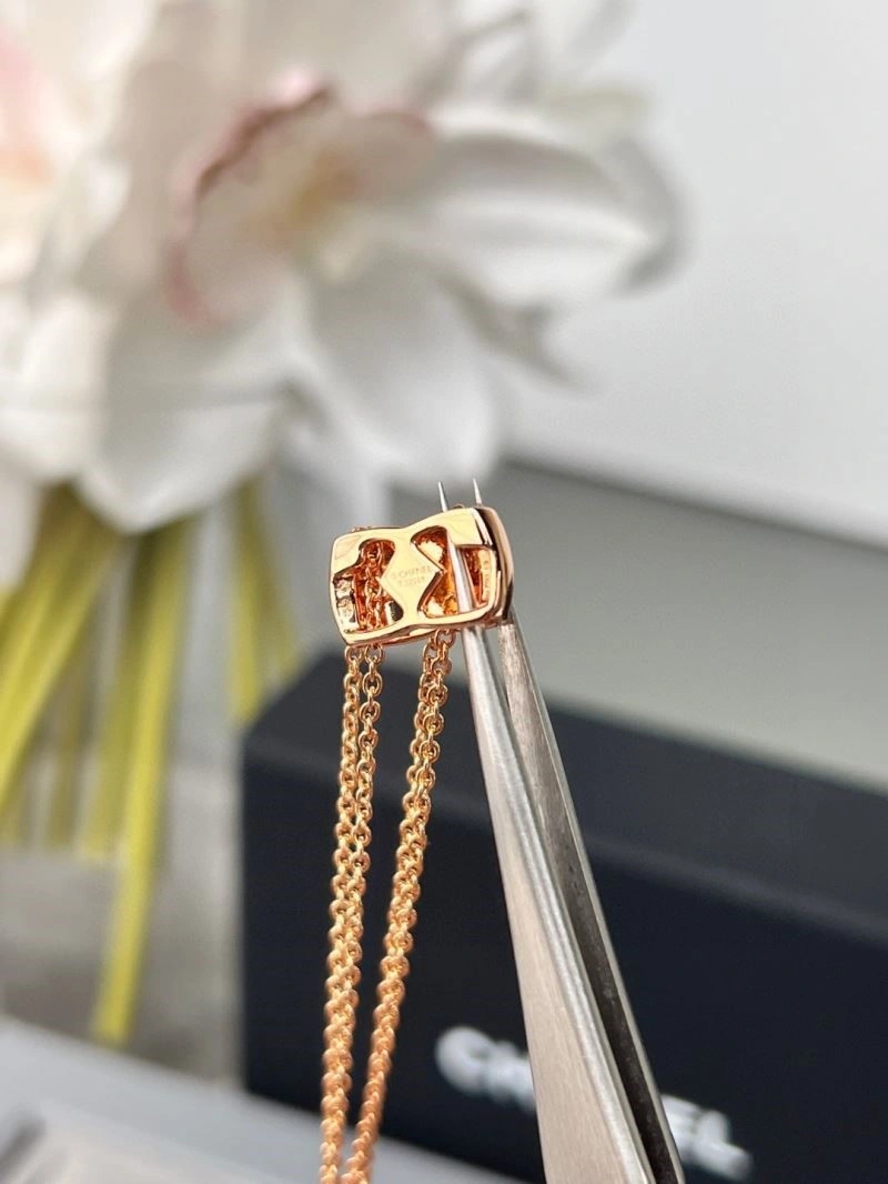Original Chanel Necklaces