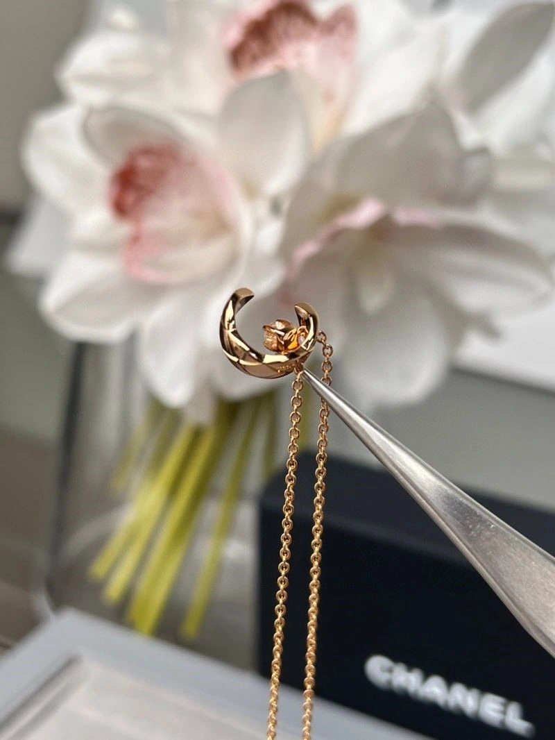 Legit Chanel Necklaces