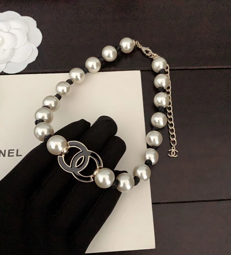Accurate model Chanel Necklaces