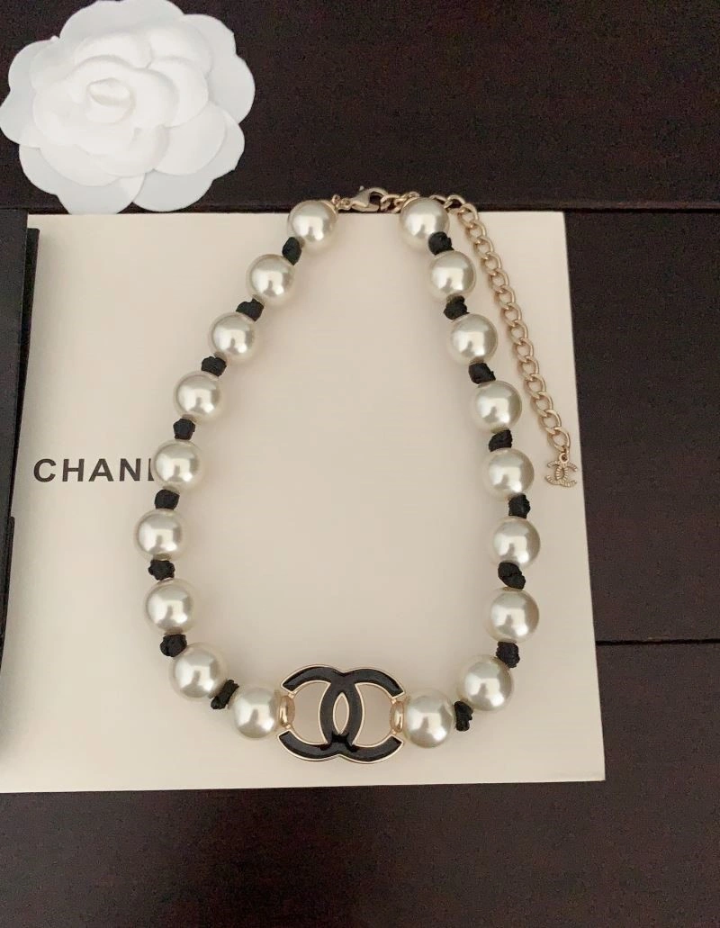 Accurate model Chanel Necklaces