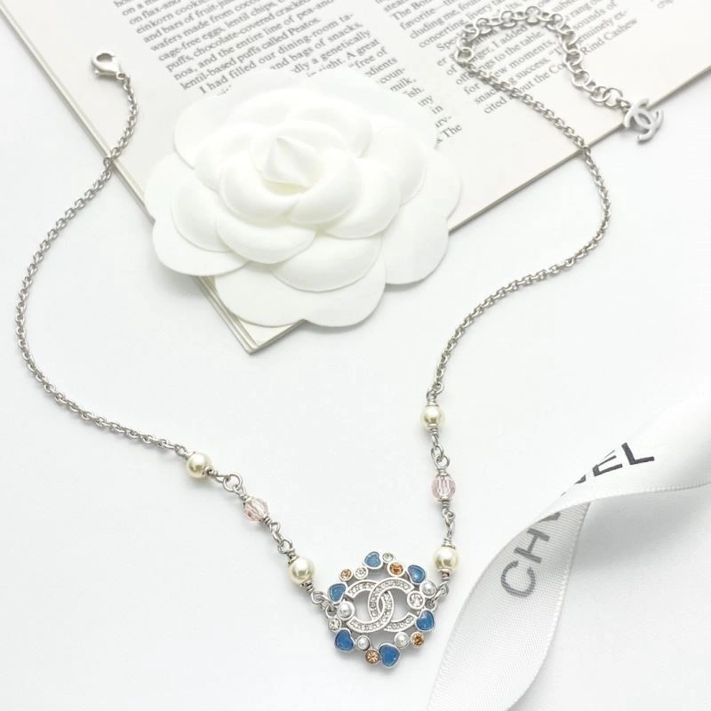 Bargain Chanel Necklaces