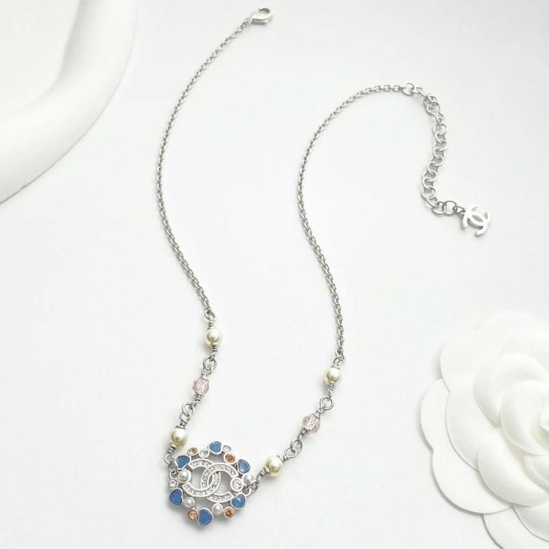 Bargain Chanel Necklaces