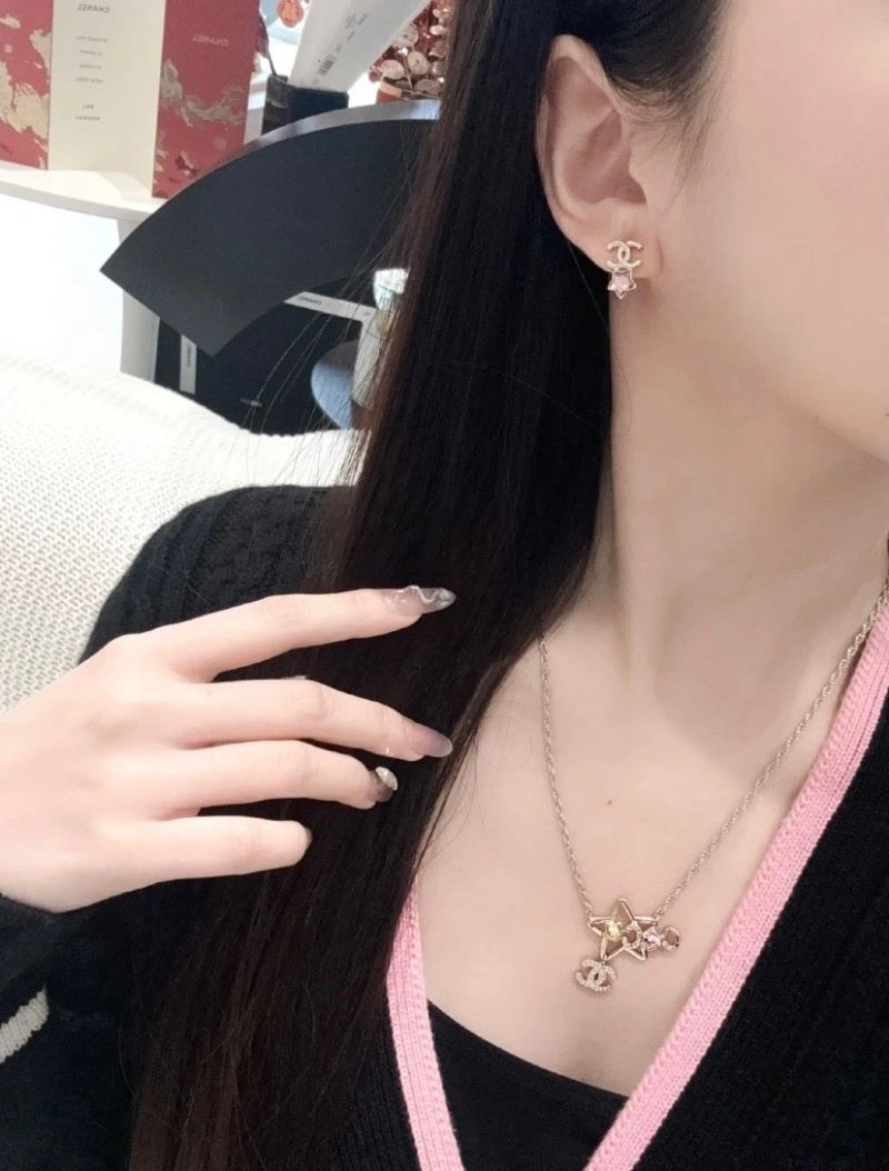 Real Chanel Necklaces