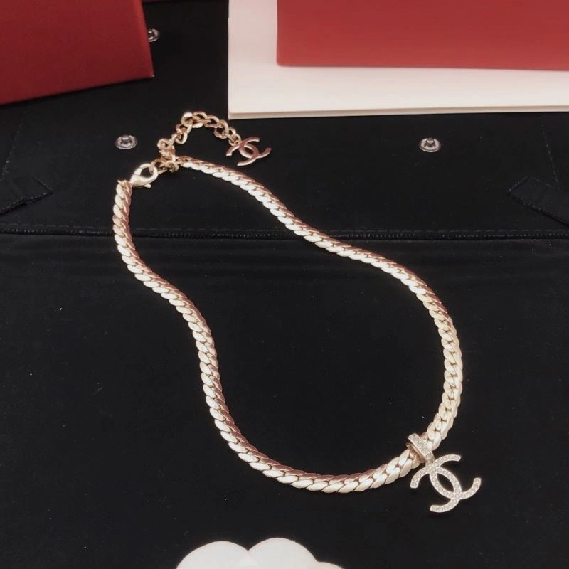 Bargain Chanel Necklaces