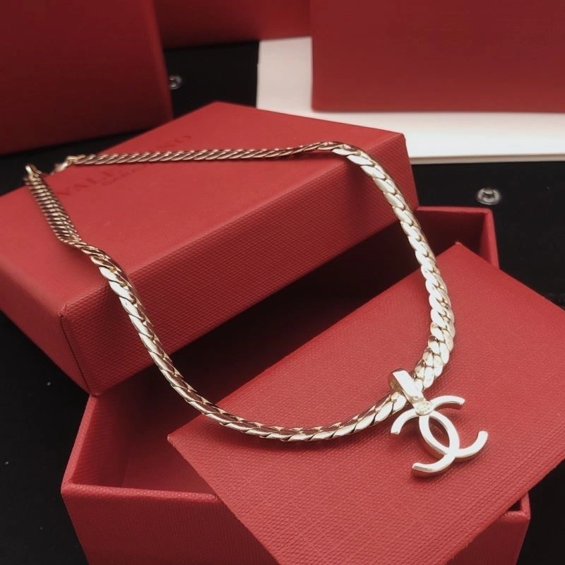 Bargain Chanel Necklaces