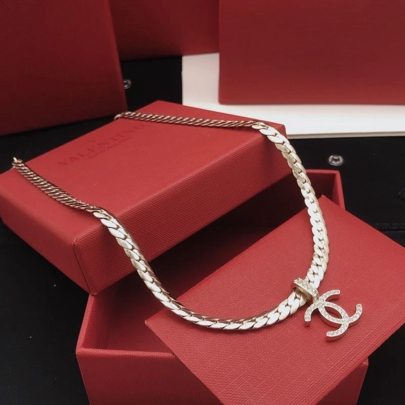 Bargain Chanel Necklaces