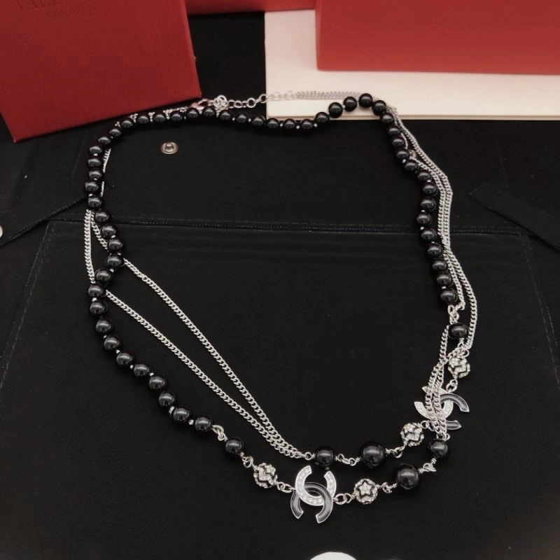 Bargain Chanel Necklaces
