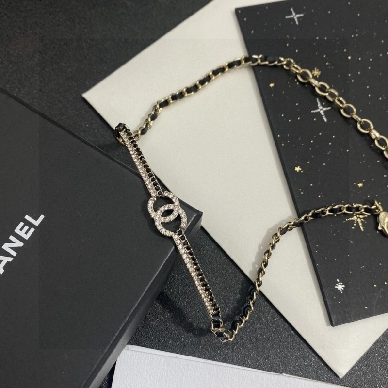 Top match Chanel Necklaces