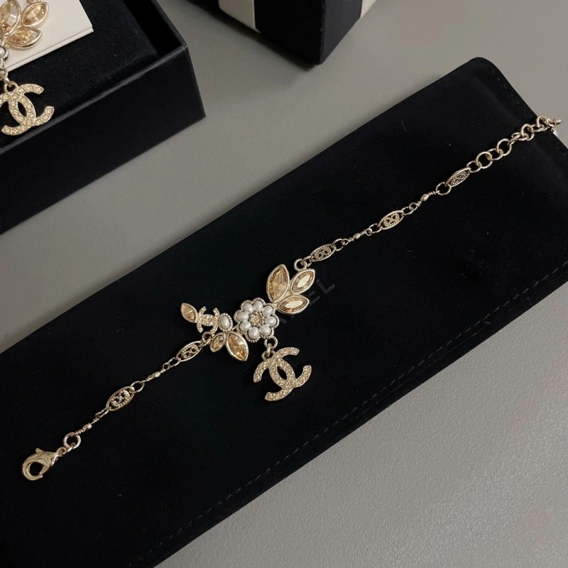 Low-cost Chanel Necklaces