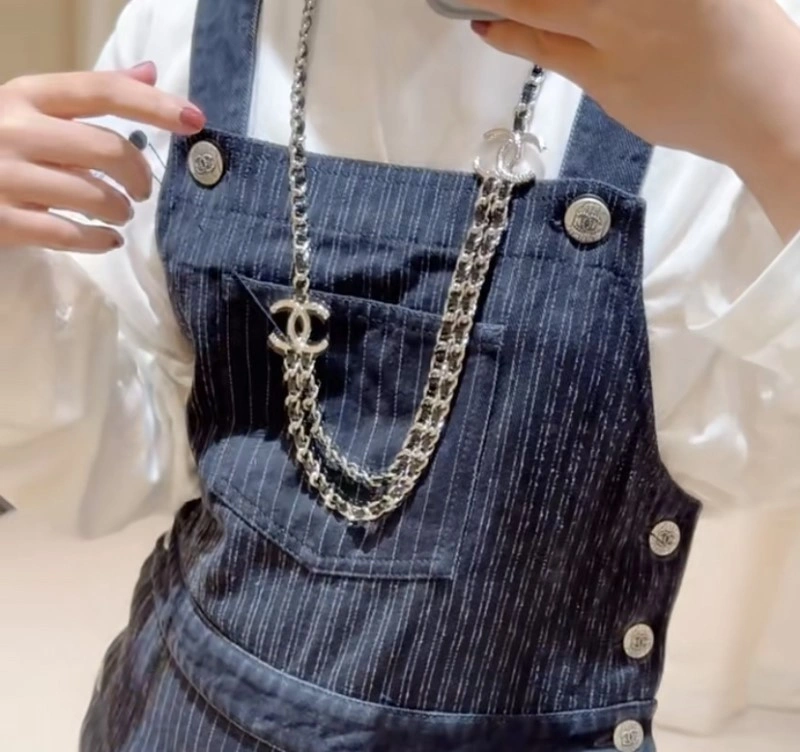 Low-cost Chanel Necklaces