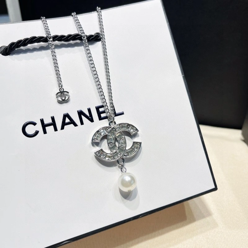 Brand-authenticated Chanel Necklaces