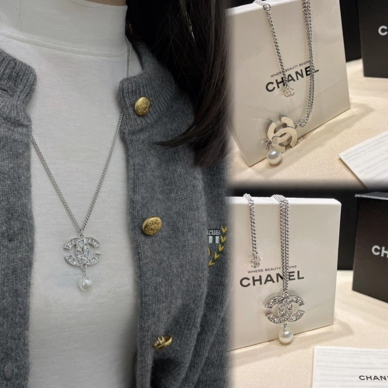 Brand-authenticated Chanel Necklaces