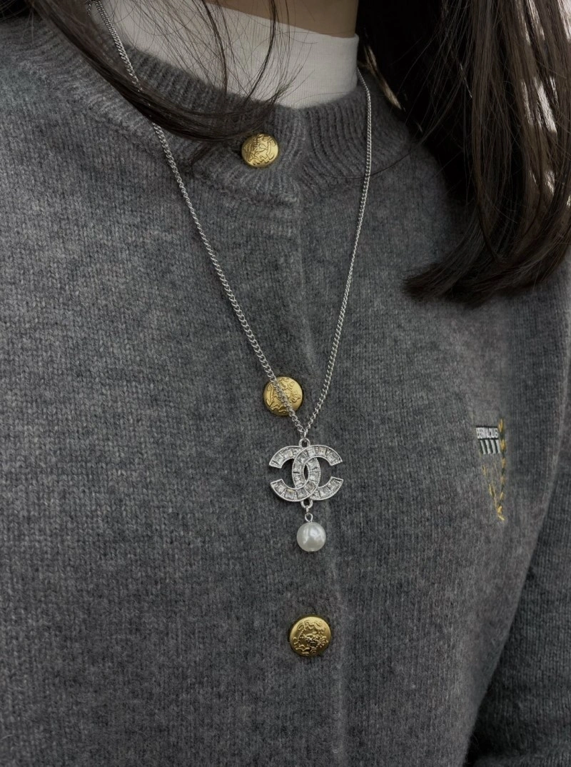 Brand-authenticated Chanel Necklaces