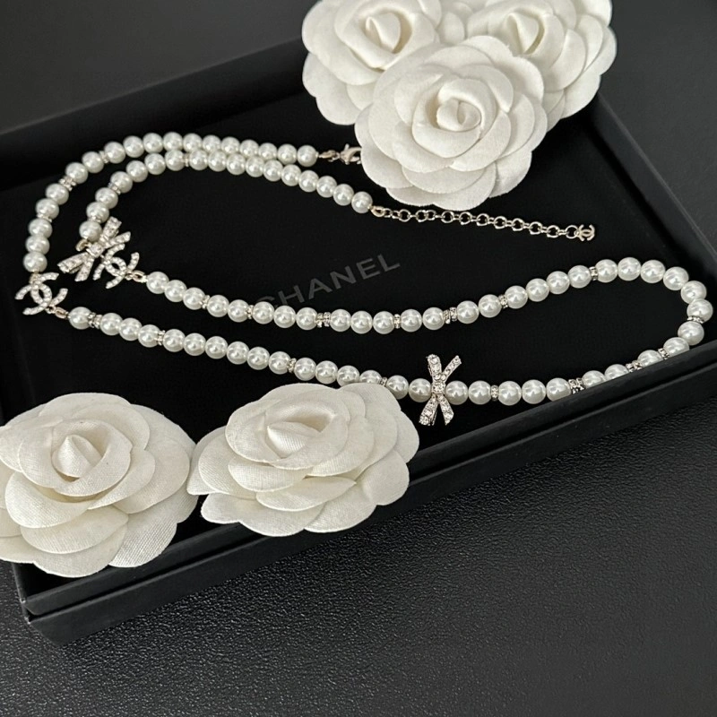 Bargain Chanel Necklaces