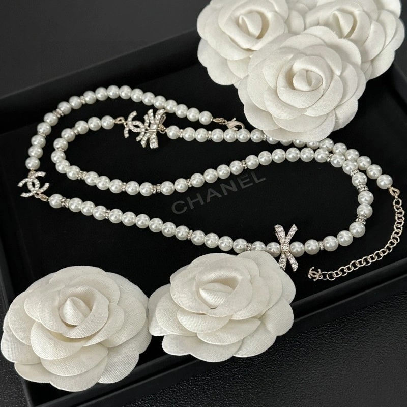 Bargain Chanel Necklaces
