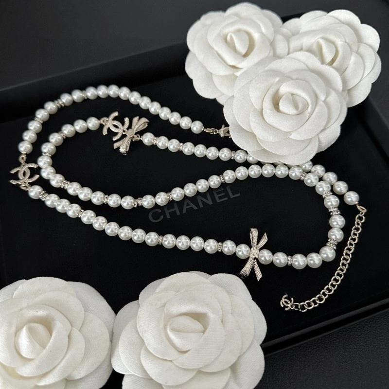 Bargain Chanel Necklaces