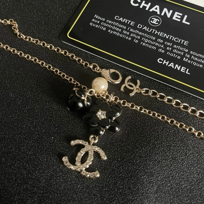 Bargain Chanel Necklaces