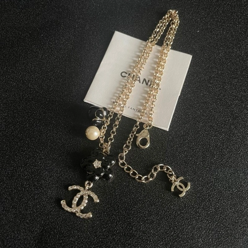 Bargain Chanel Necklaces