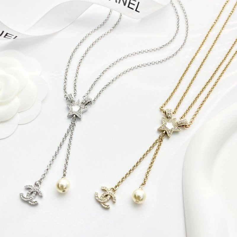 Top match Chanel Necklaces