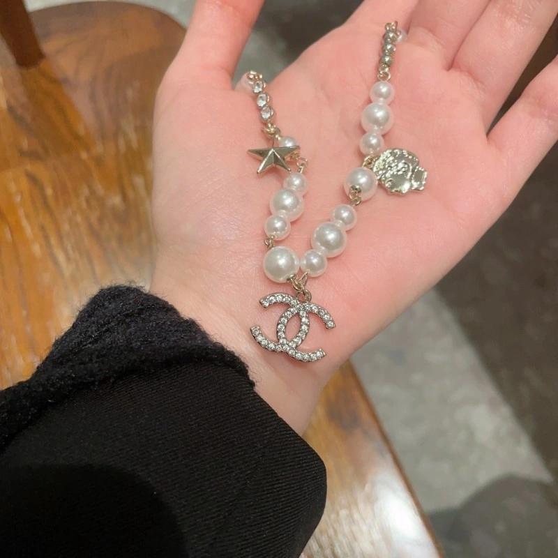 Cut-rate Chanel Necklaces