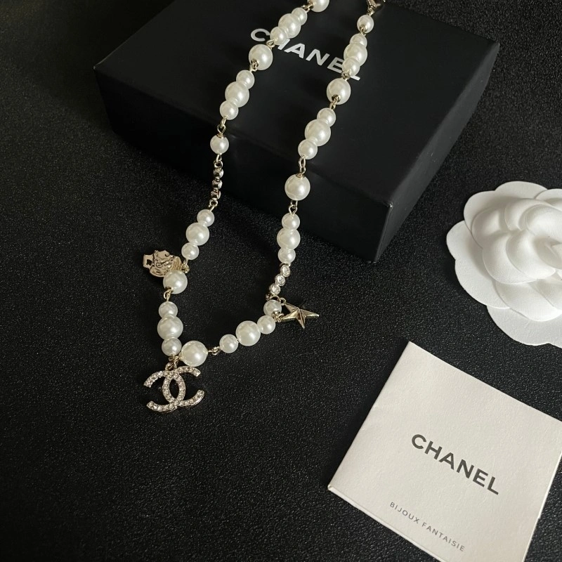 Cut-rate Chanel Necklaces