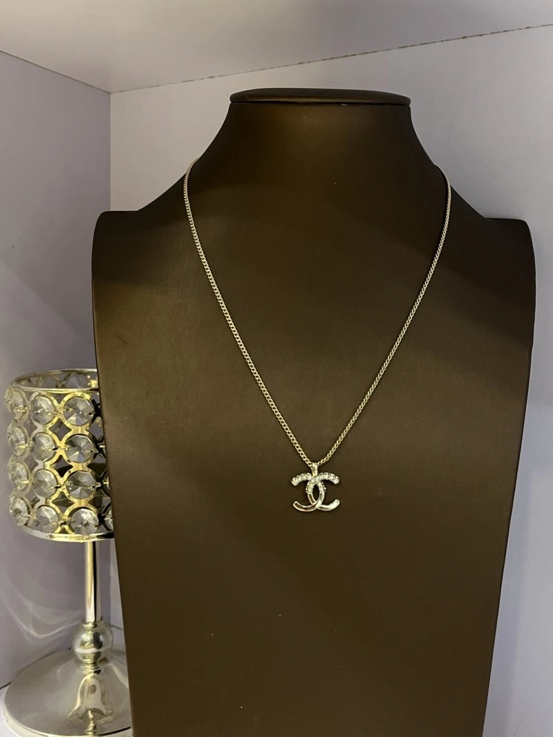 Top match Chanel Necklaces
