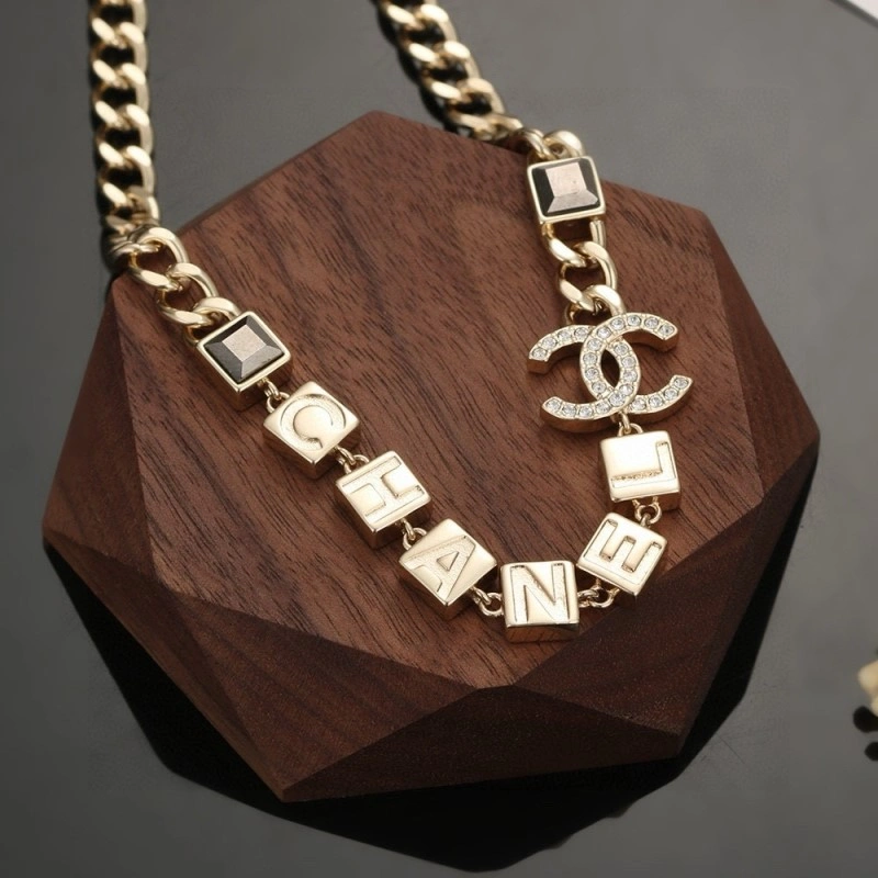 Precise copy Chanel Necklaces