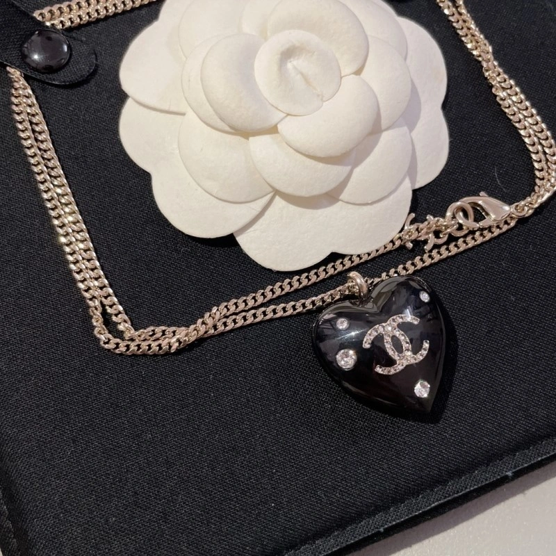 Accurate model Chanel Necklaces