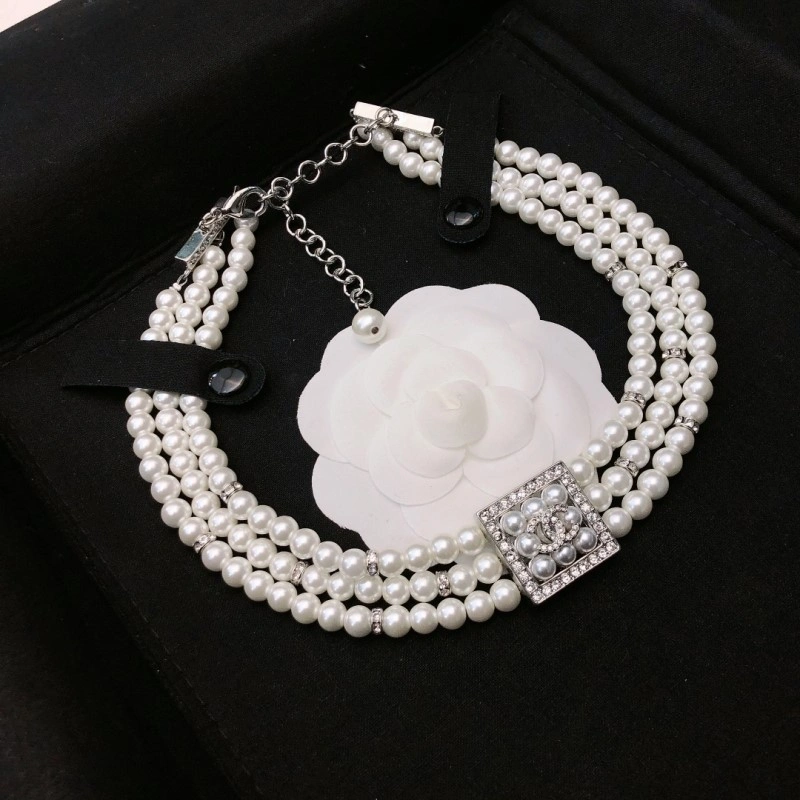 Top match Chanel Necklaces
