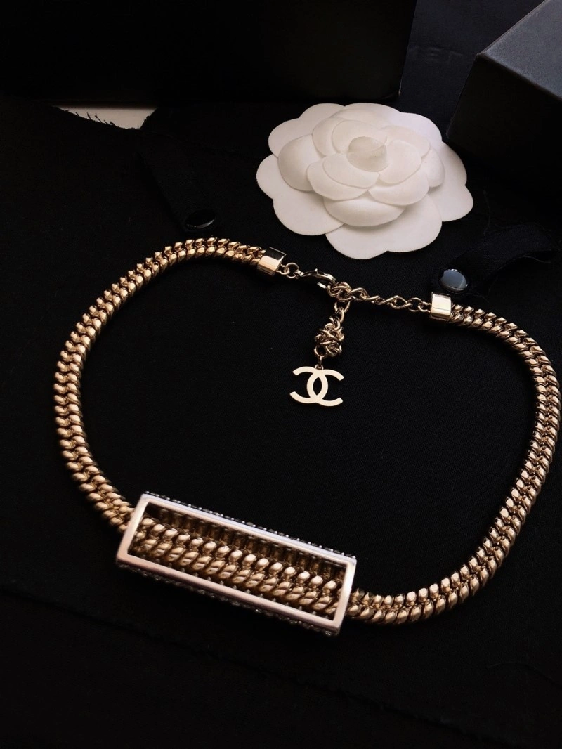 Cut-rate Chanel Necklaces