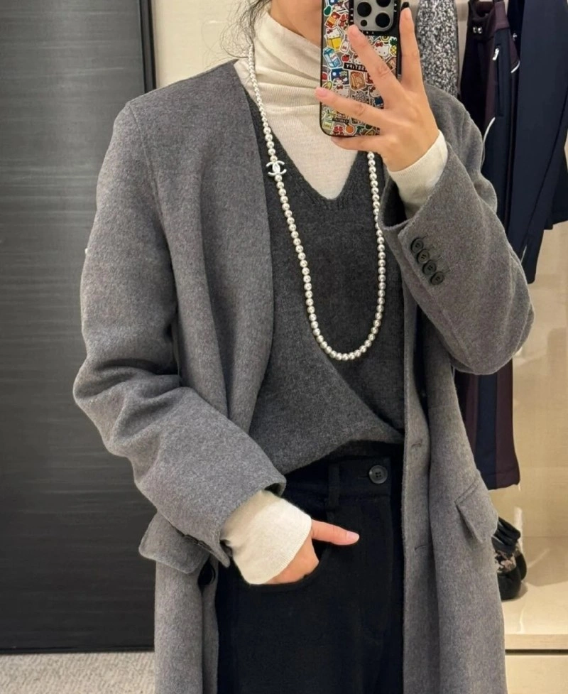 Cut-rate Chanel Necklaces