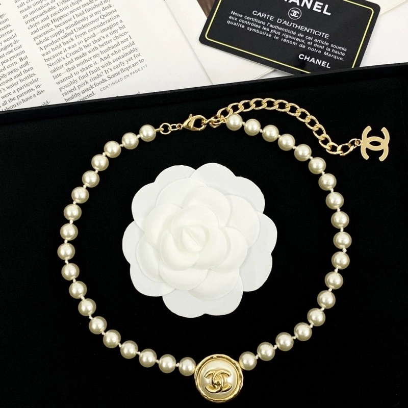 Accurate model Chanel Necklaces