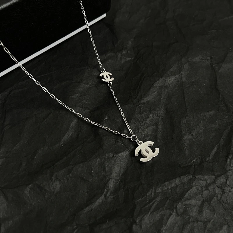 Cut-rate Chanel Necklaces